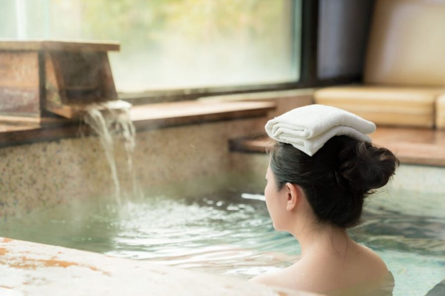 Onsen Health Benefits - 6 Reasons To Soak In Japanese Hot Springs