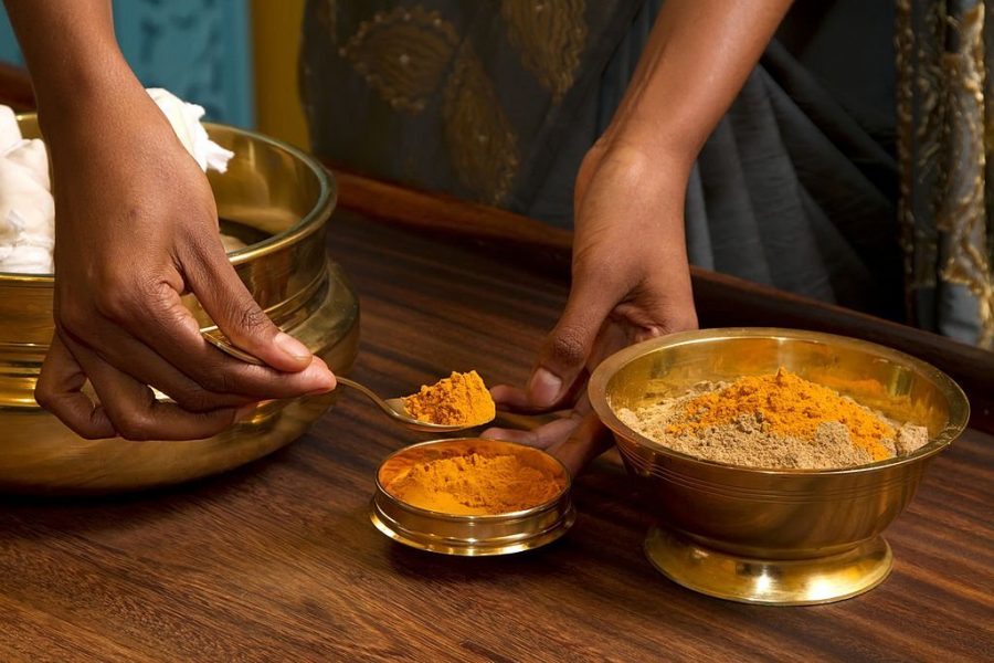 Udwarthanam Massage - All You Need To Know About This Therapy